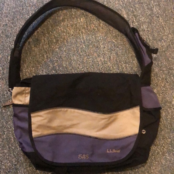 L.L. Bean | Bags | L L Bean Messenger Bag | Poshmark